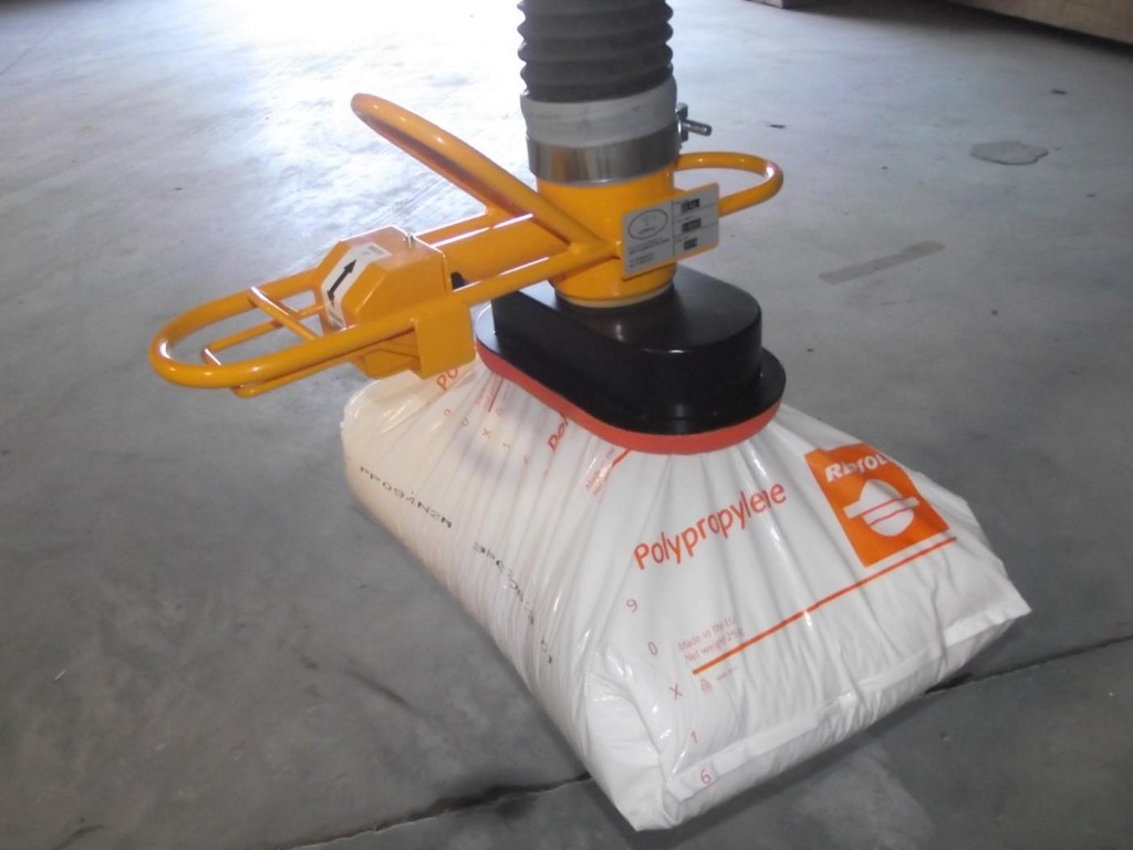 Manutention de sacs lever des sacs, palettisateur de sacs - MANUPAC